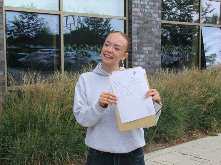 Robert May’s Students Celebrate Exam Results - News - Robert May's School