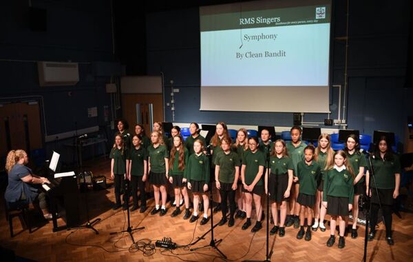 Summer Concert - News - Robert May's School